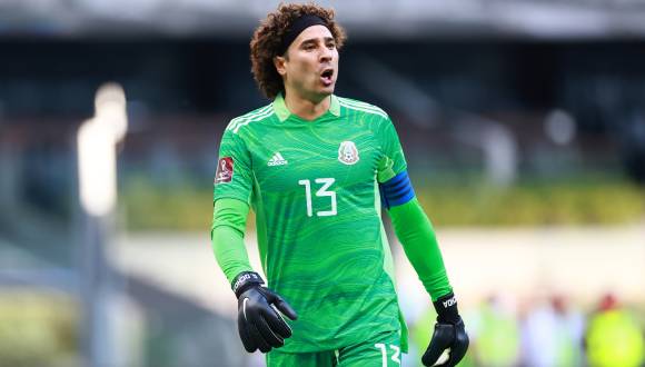 ‘Memo’ Ochoa cumple 700 partidos a nivel de clubes
