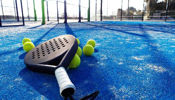 Diferencias entre en tenis y el pádel: todo lo que debes saber
